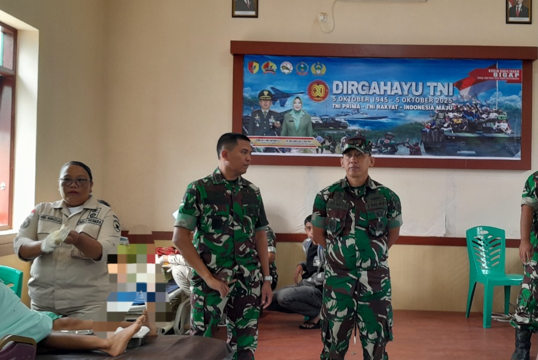 Menyongsong HUT TNI ke-80, Kodim 0304/Agam Gelar Sunatan Massal - CNN ...