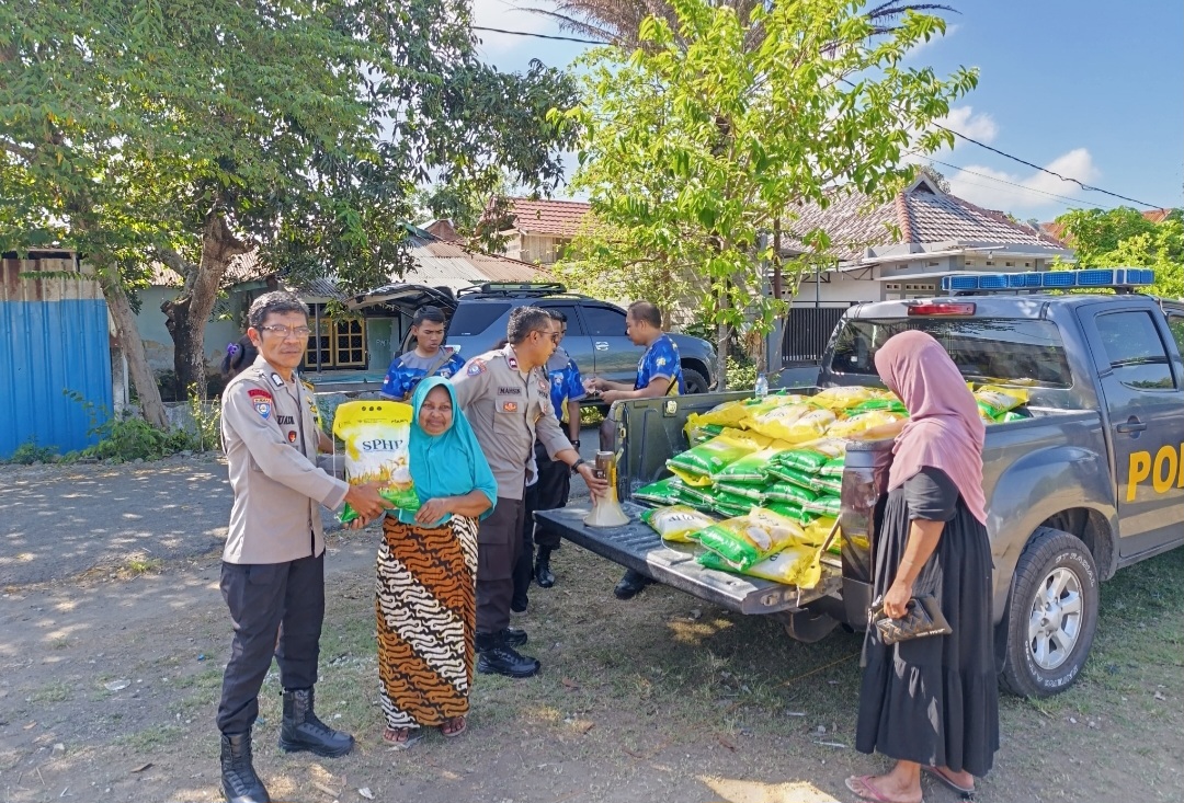 Polres Dompu Laksanakan Gerakan Pangan Murah di Lapangan Karijawa - CNN ...